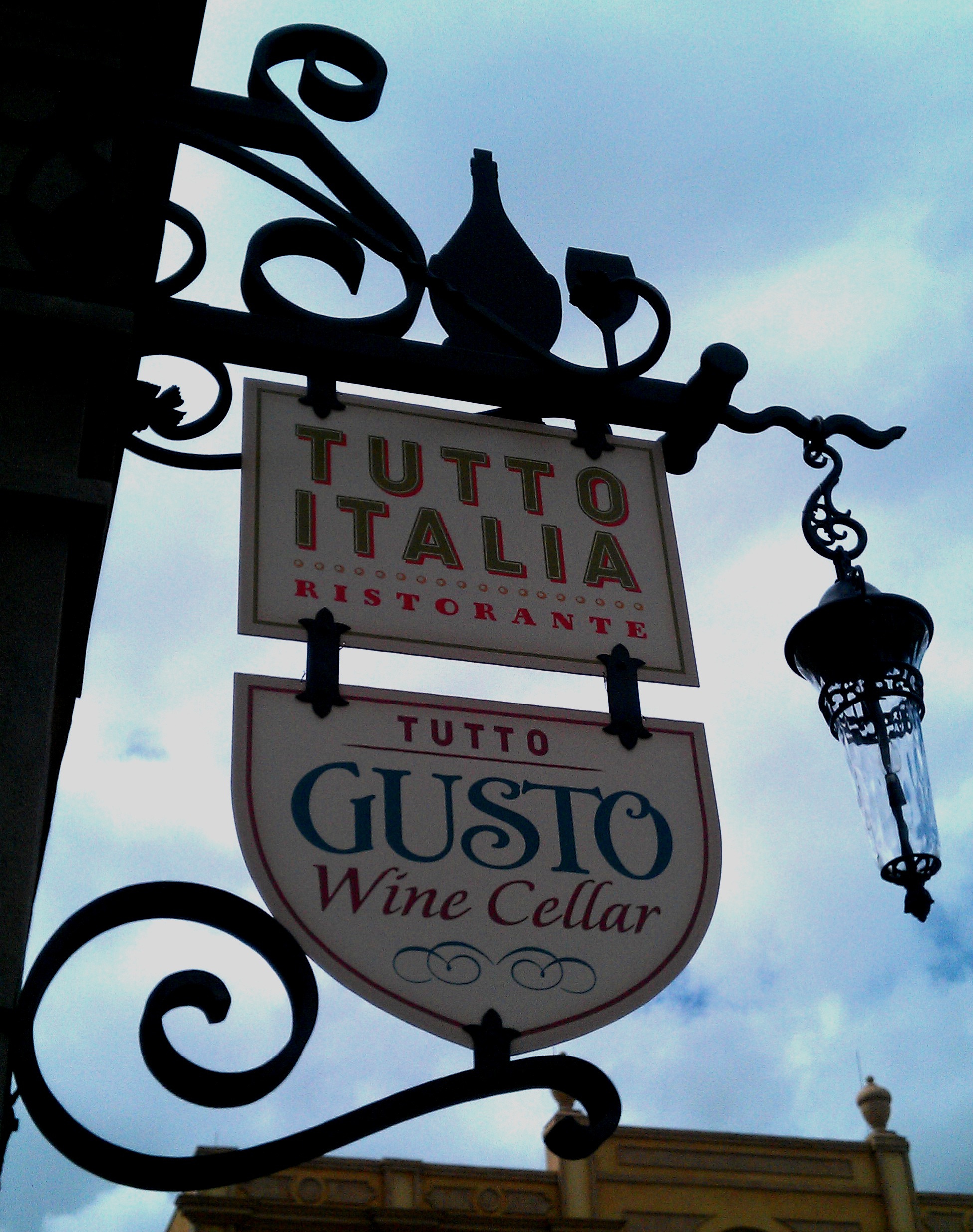 Tutto Gusto Wine Cellar Opens Along With The Renovated Tutto Italia In ...