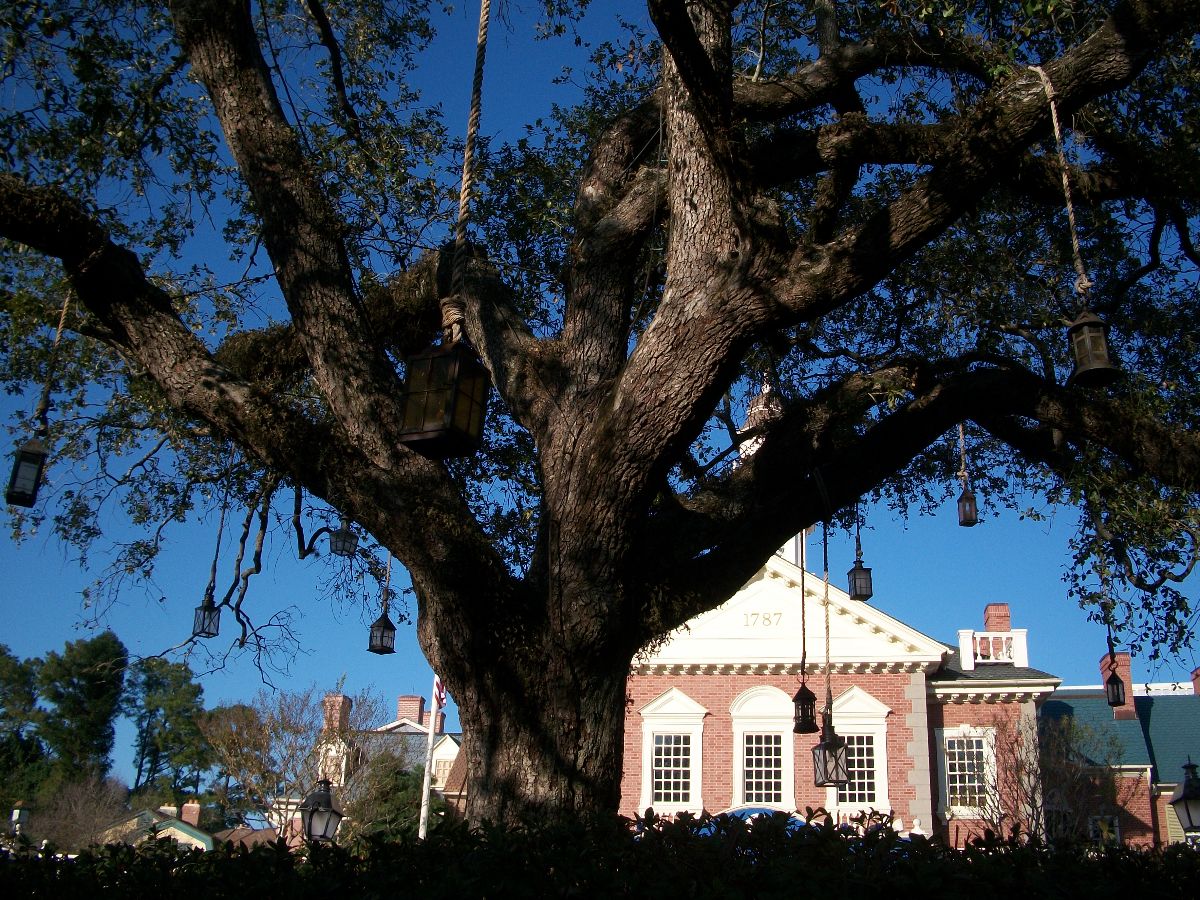 Then and Now: 50 Years of Magic Kingdom’s Liberty Square | TouringPlans ...