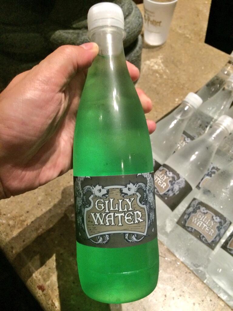 SATURDAY SIX: Six Surprises of Universal’s Diagon Alley | TouringPlans ...