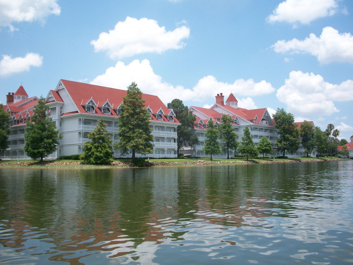 Renting a Sea Raycer: Is It Worth It? | TouringPlans.com Blog