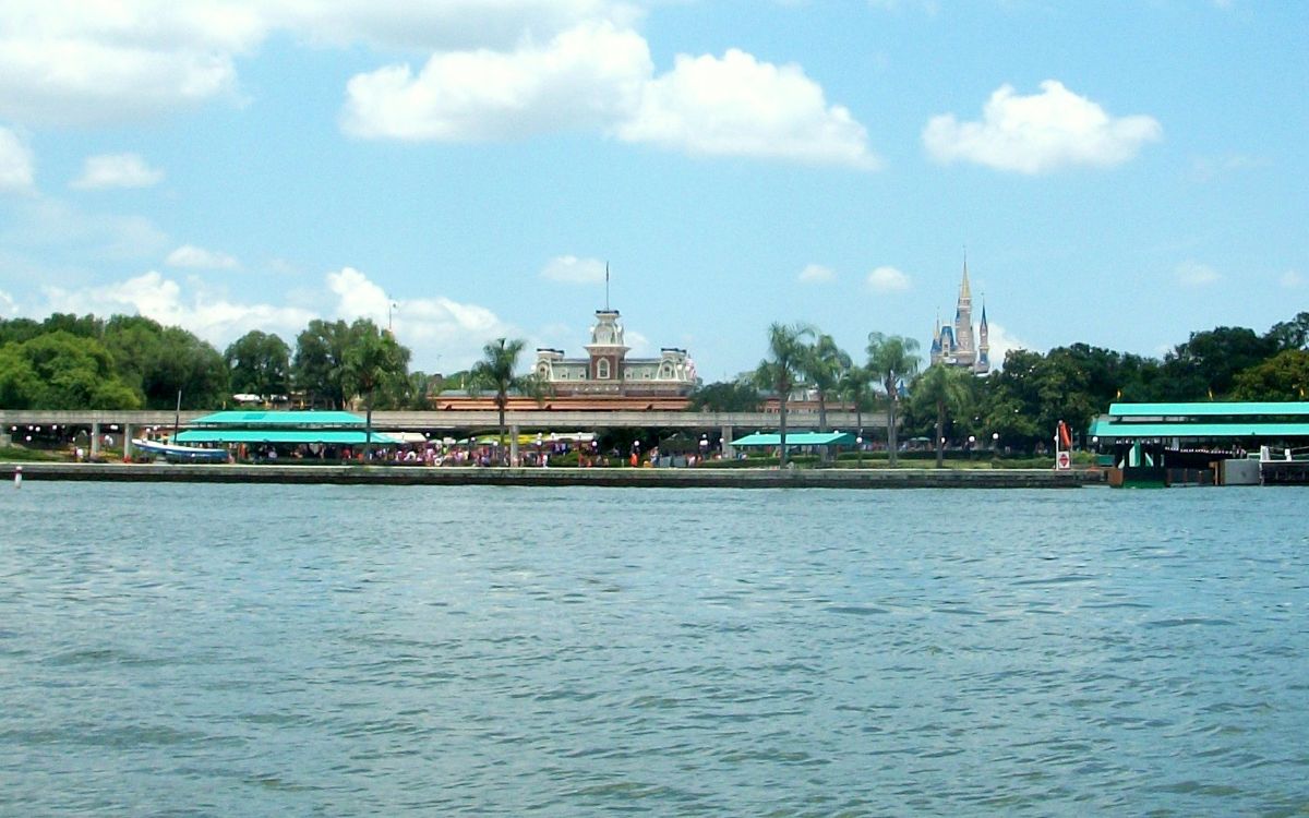 Renting a Sea Raycer: Is It Worth It? | TouringPlans.com Blog