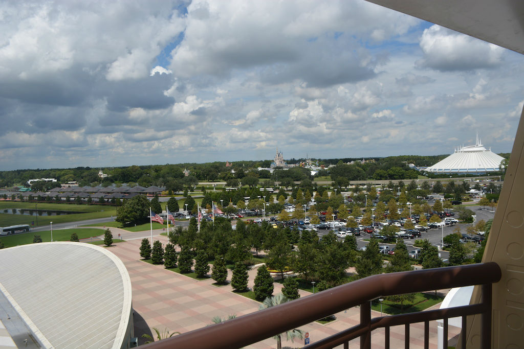 PHOTO REPORT: Atrium Club Level at Disney’s Contemporary Resort ...