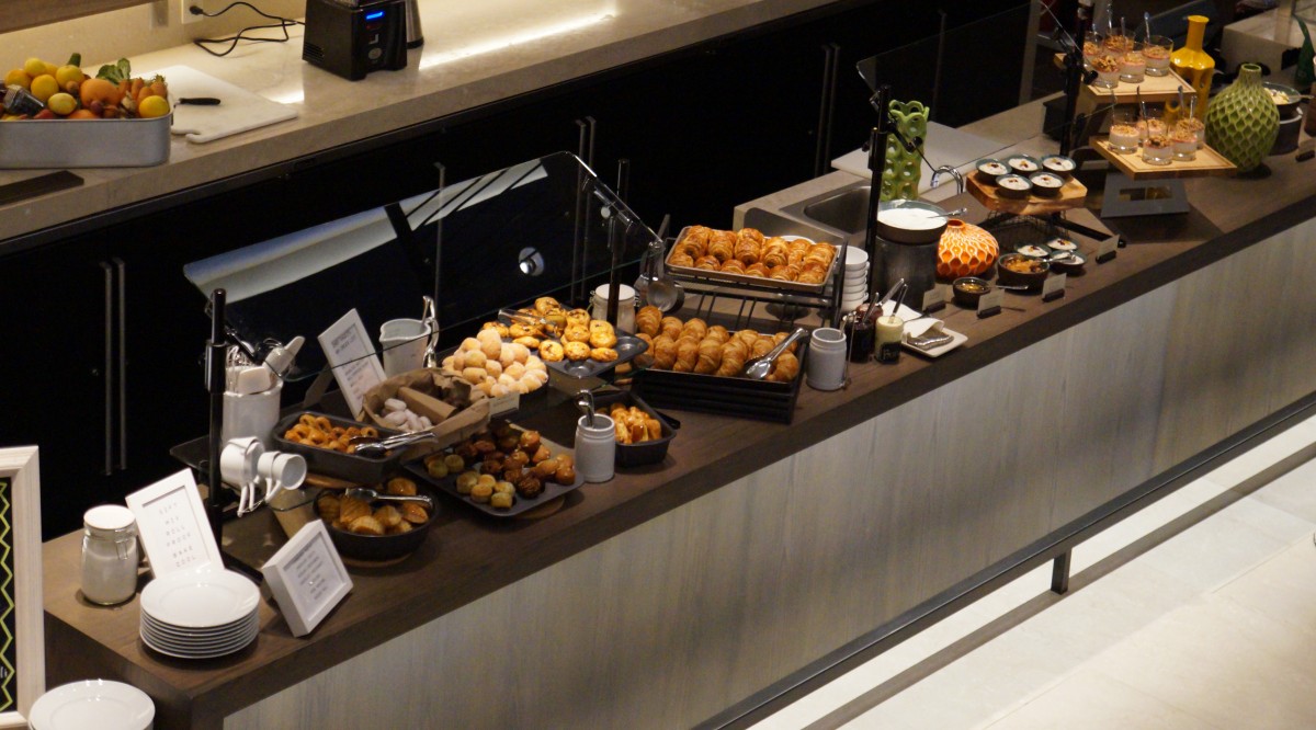 Menu Monday: A Review of the Four Seasons Ravello Character Breakfast ...