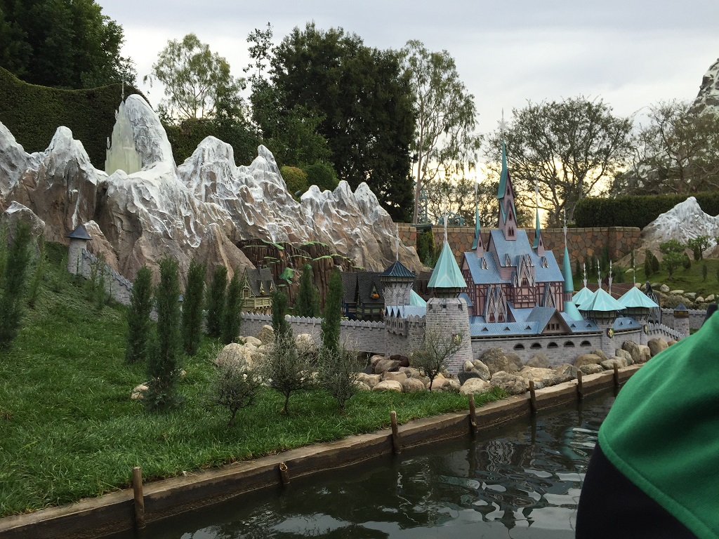 Pictures and Video: Frozen’s Arendelle Castle added to Storybook Land ...