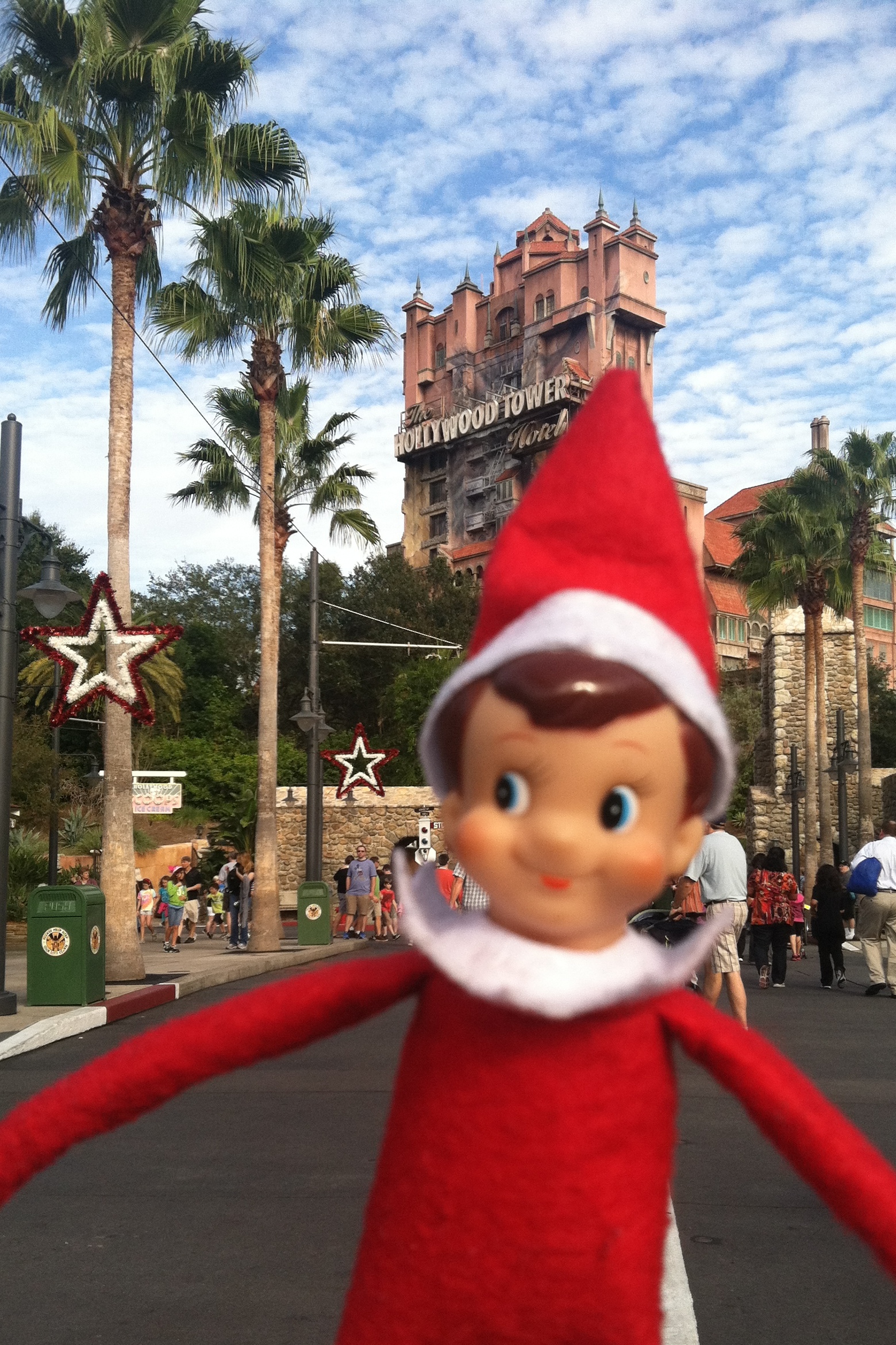 Elf On the Shelf’s Night Before a Disney World Christmas | TouringPlans ...