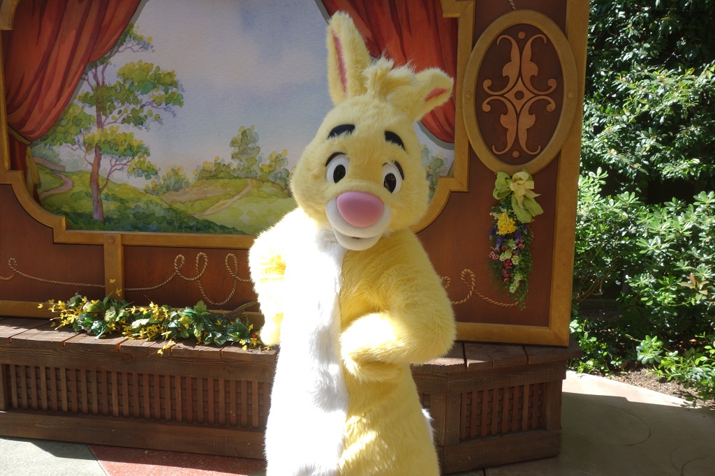 Pictures: Springtime Roundup Brings Rare Characters Back to Disneyland ...