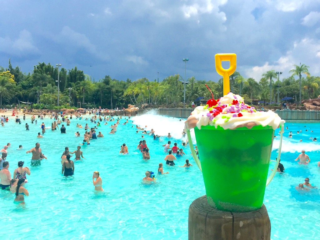 SATURDAY SIX: Six MORE Extreme Eats at Walt Disney World | TouringPlans ...