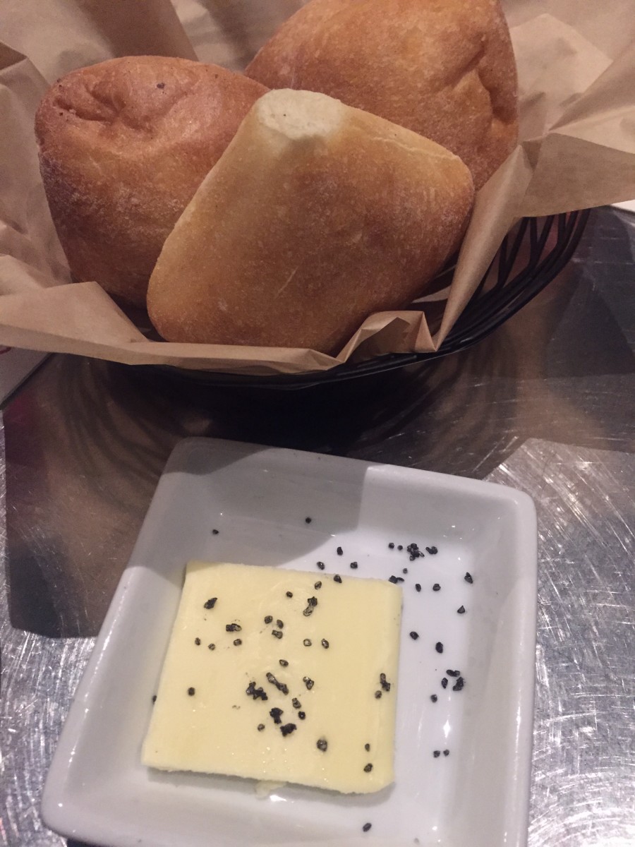 Sharks Underwater Grill versus Coral Reef | TouringPlans.com Blog