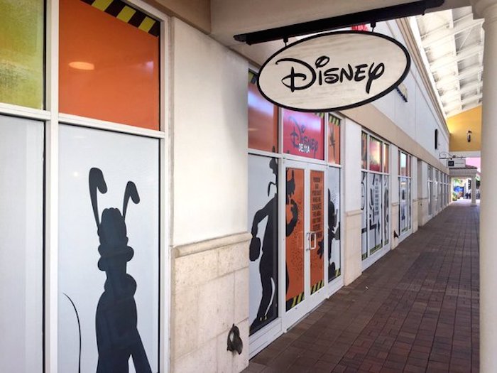 The Magic, The Memories, and Merch! December 2015 Photo Report of the ...