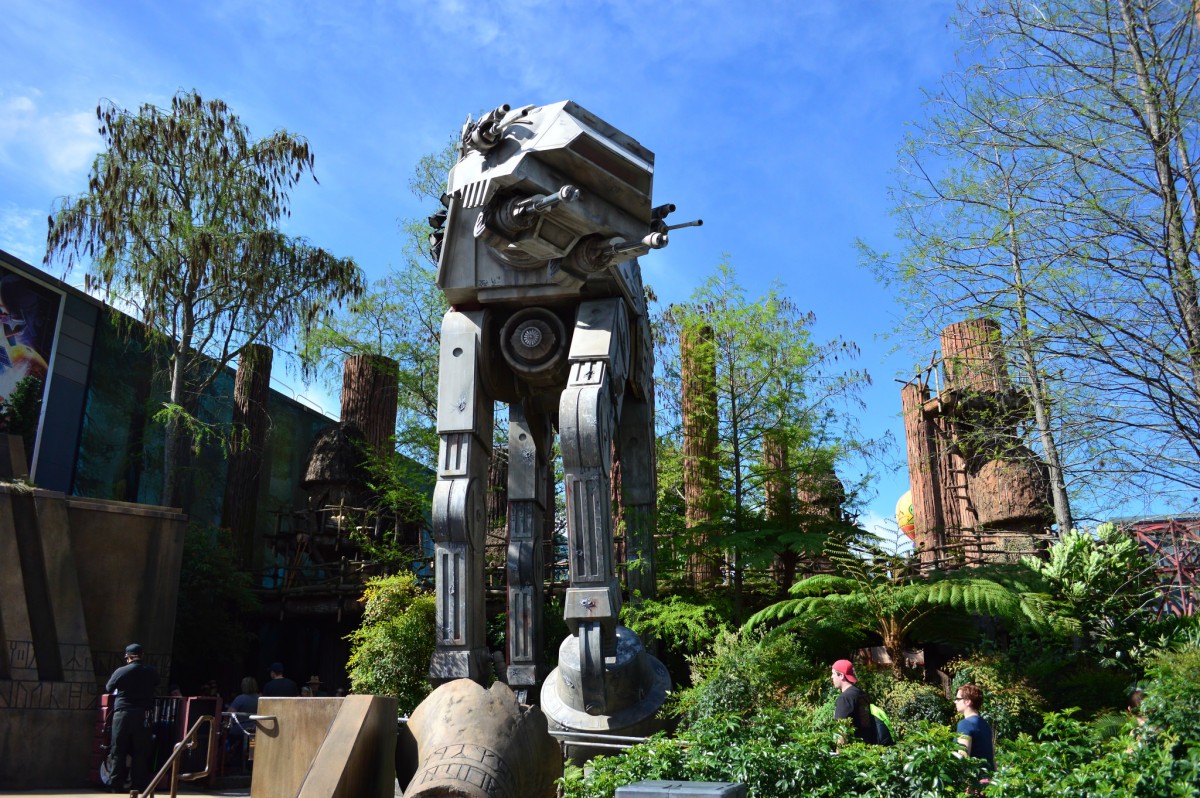 SATURDAY SIX Looks at STAR WARS in Walt Disney World | TouringPlans.com ...