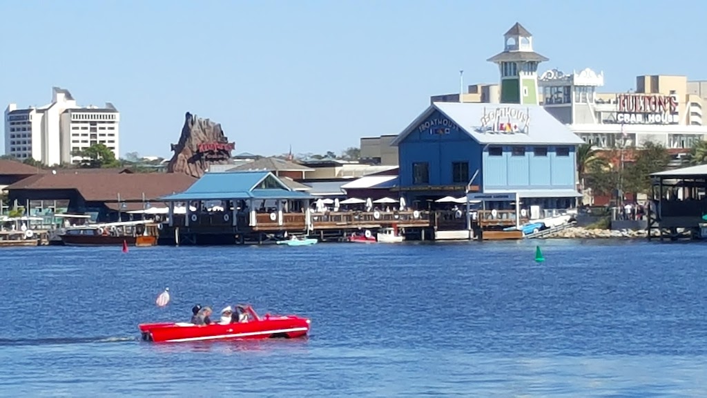 25 Drinks of Christmas: Day 1 – DUCK DUCK RAZZ from The BOATHOUSE ...