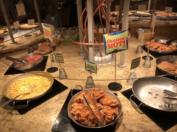 Review of Breakfast at Goofy’s Kitchen in Disneyland Hotel ...