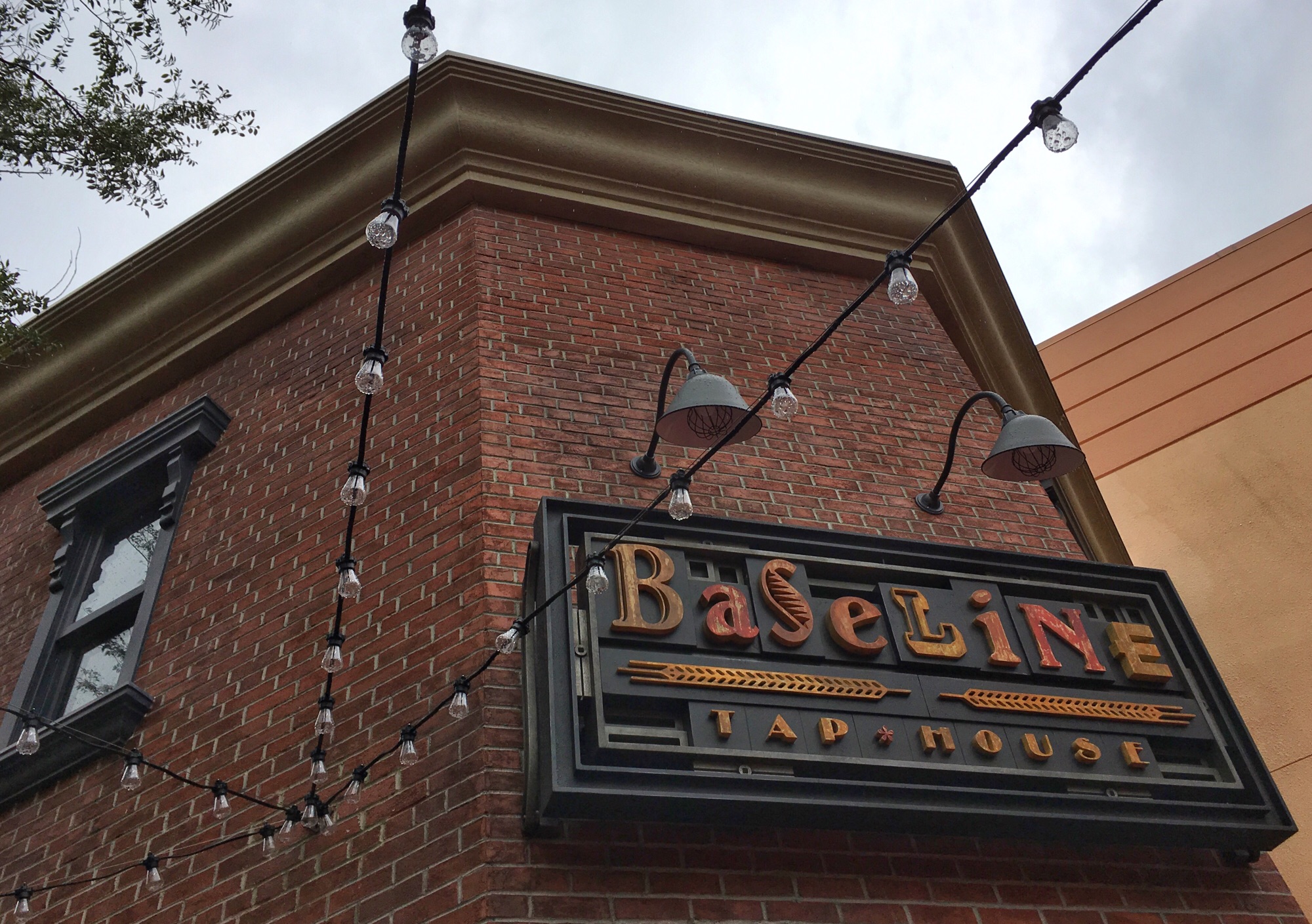 BaseLine Tap House: A Top Stop for a Quick Sip | TouringPlans.com Blog