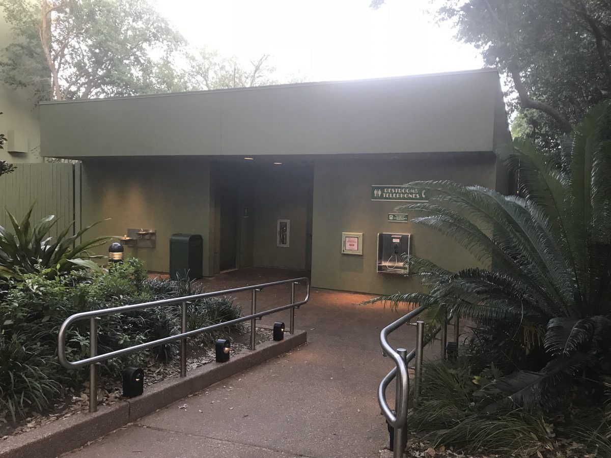 SATURDAY SIX: The Best BATHROOMS at Walt Disney World | TouringPlans ...