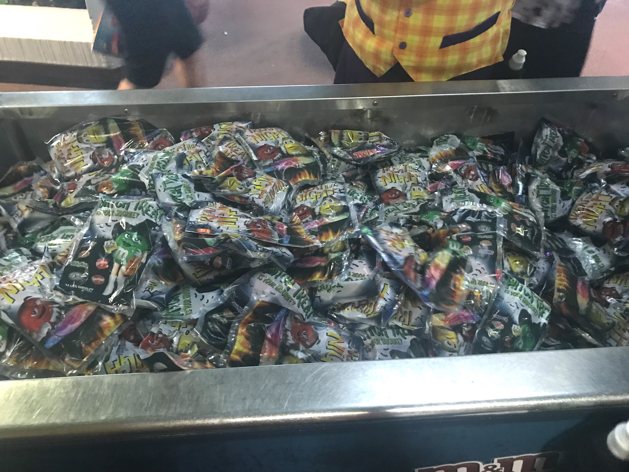 SATURDAY SIX: 6 Reasons We Love MICKEY’S NOT SO SCARY HALLOWEEN PARTY ...