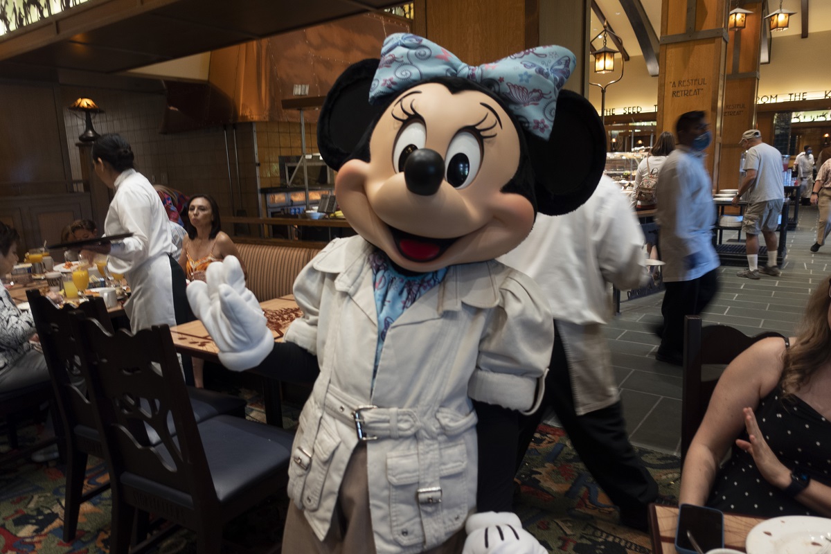 Storytellers Cafe Mickey’s Tales of Adventure Breakfast Buffet Review ...