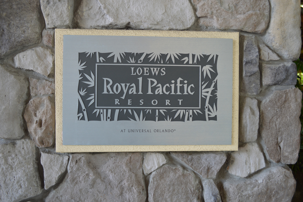 SATURDAY SIX: 6 Reasons We Love Universal’s ROYAL PACIFIC RESORT ...