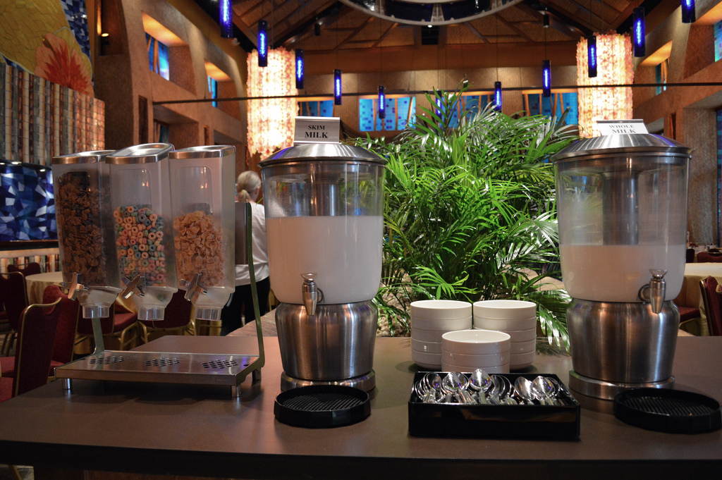 Universal Dining: Despicable Me Character Breakfast at Loews Royal ...