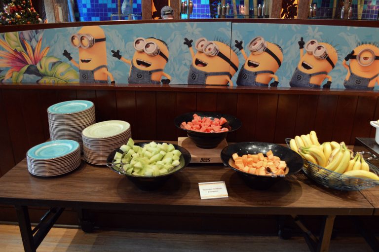Universal Dining: Despicable Me Character Breakfast at Loews Royal ...
