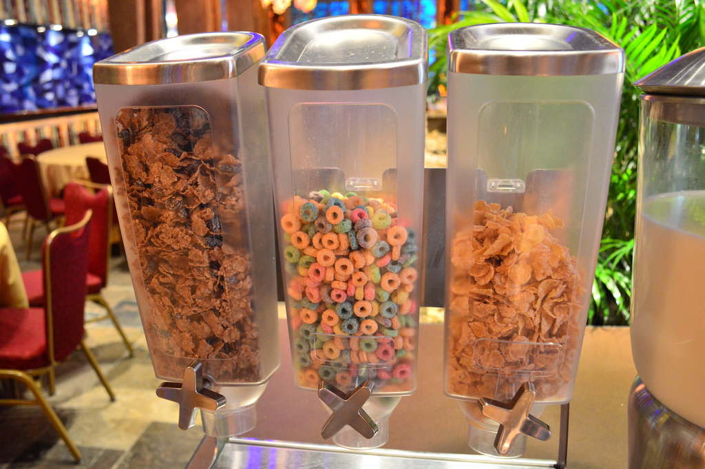 Universal Dining: Despicable Me Character Breakfast at Loews Royal ...