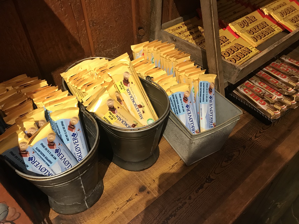 Shopping in the Epcot Countries – Get to Know Norway | TouringPlans.com ...