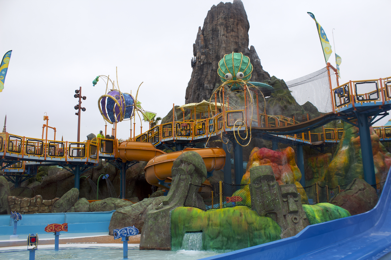 SATURDAY SIX: 6 Reasons You Need to Check Out Universal’s VOLCANO BAY ...