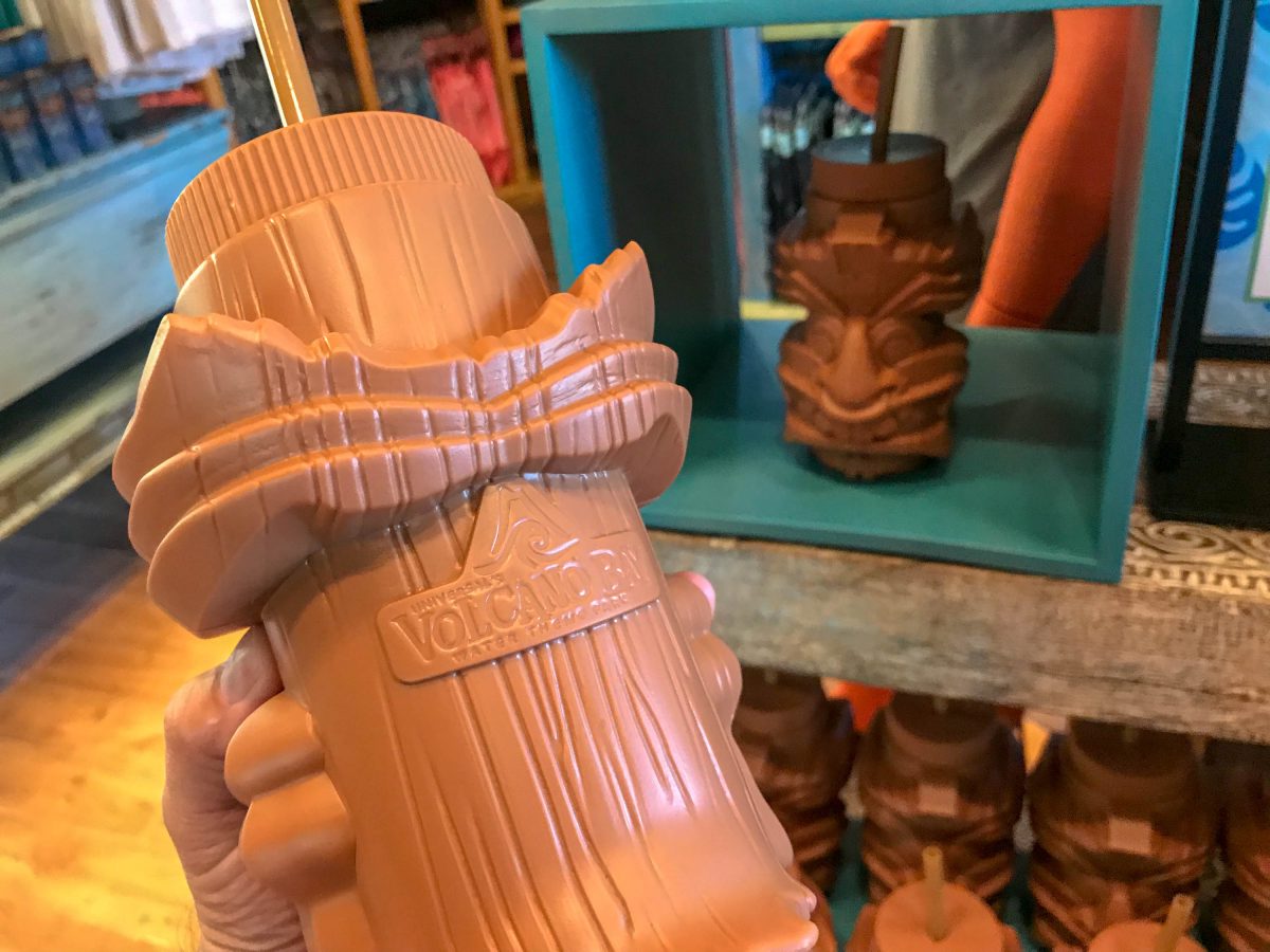 SATURDAY SIX: 6 Reasons You Need to Check Out Universal’s VOLCANO BAY ...