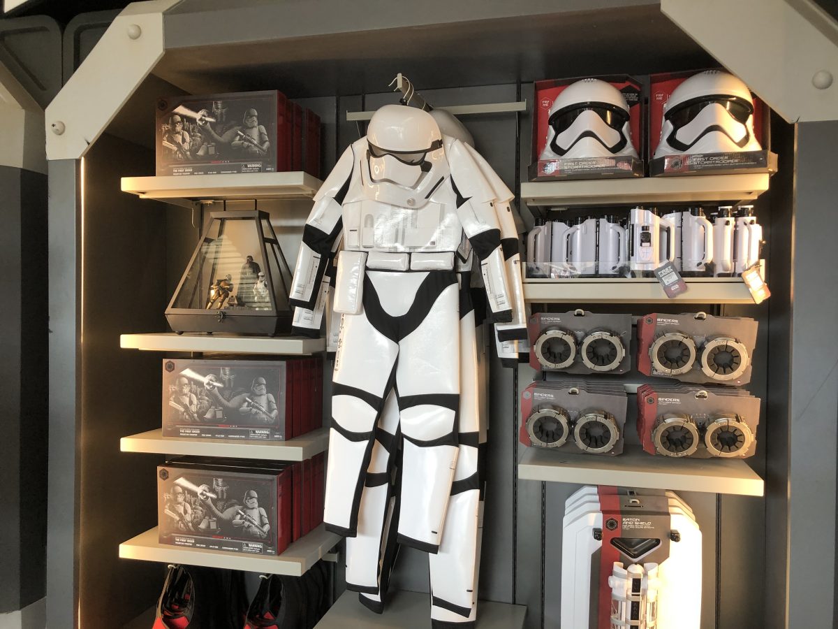 Galaxy’s Edge Store Preview: First Order Cargo | TouringPlans.com Blog