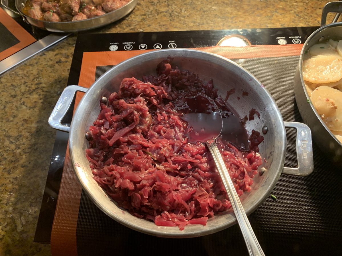 PHOTO TOUR: Plant-based Items at Epcot’s Biergarten | TouringPlans.com Blog