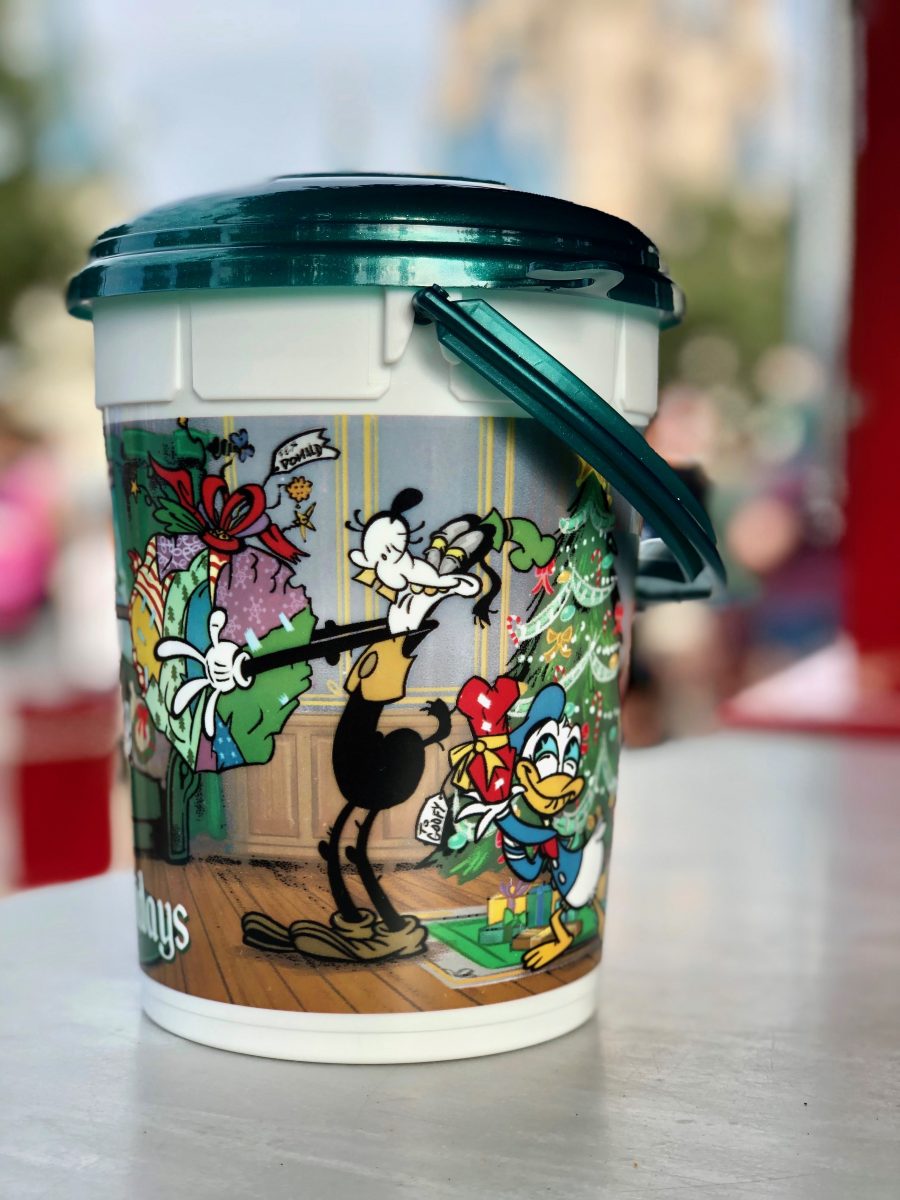 New Holiday-Themed Popcorn Bucket at WDW Carts | TouringPlans.com Blog