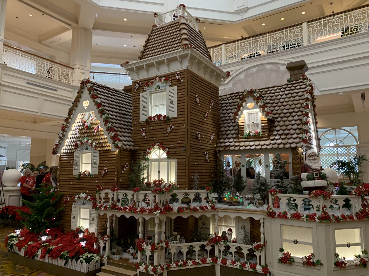 PHOTOS: The Grand Floridian’s Gingerbread House is Officially Open ...