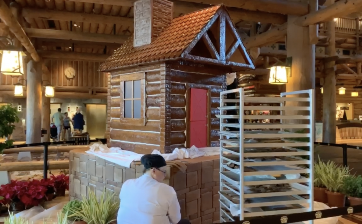 Wilderness Lodge Adds Gingerbread Cabin | TouringPlans.com Blog