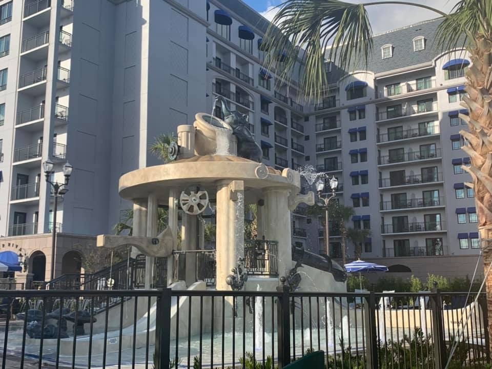 PHOTOS: Take a Look Inside a One Bedroom Villa at Disney’s Riviera ...