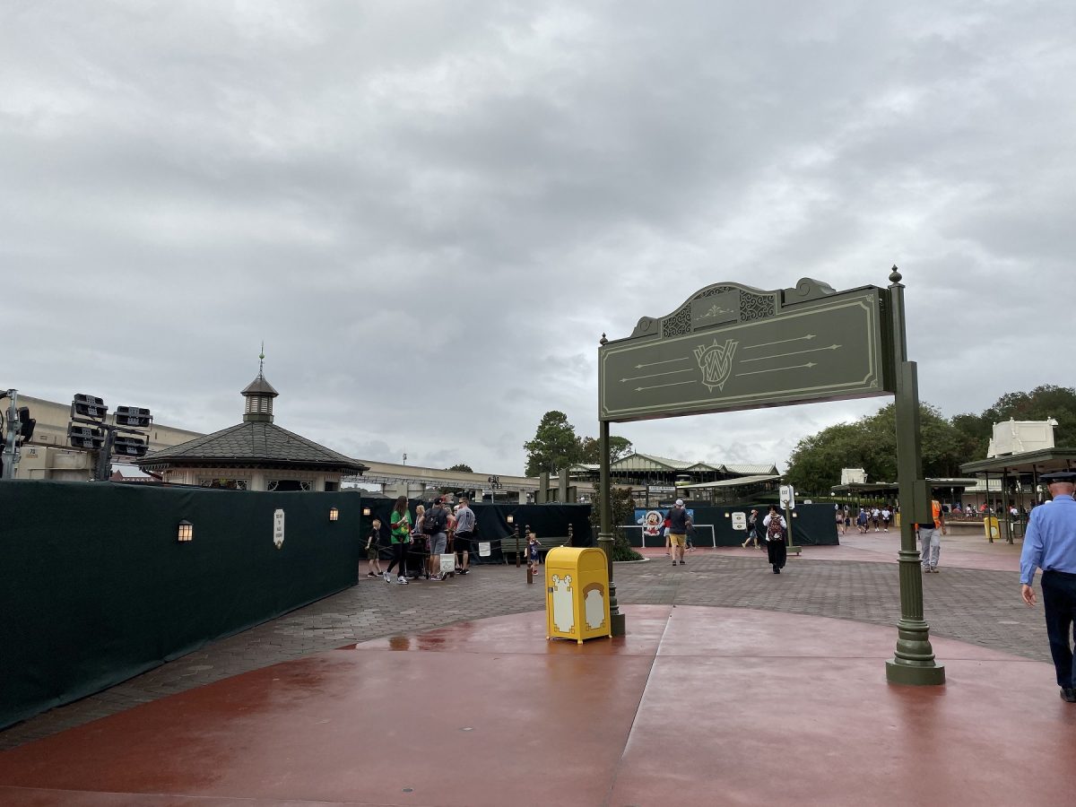 PHOTOS: Magic Kingdom Front Entrance Construction Update | TouringPlans ...