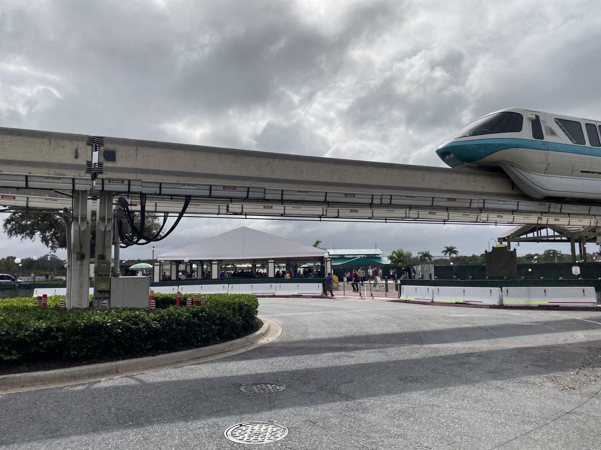 PHOTOS: Magic Kingdom Front Entrance Construction Update | TouringPlans ...