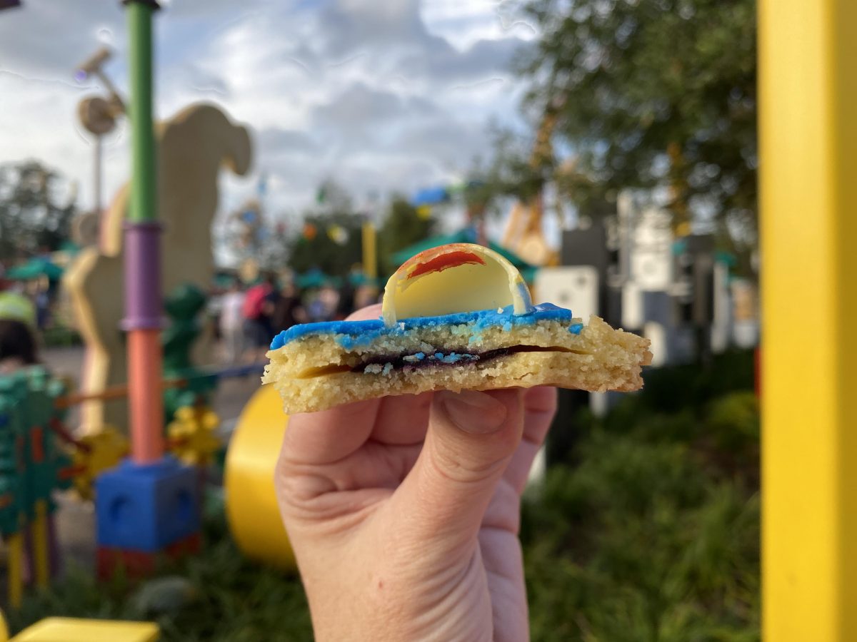 REVIEW: Seasonal Lemon-Blueberry Lunch Box Tart at Woody’s Lunch Box ...