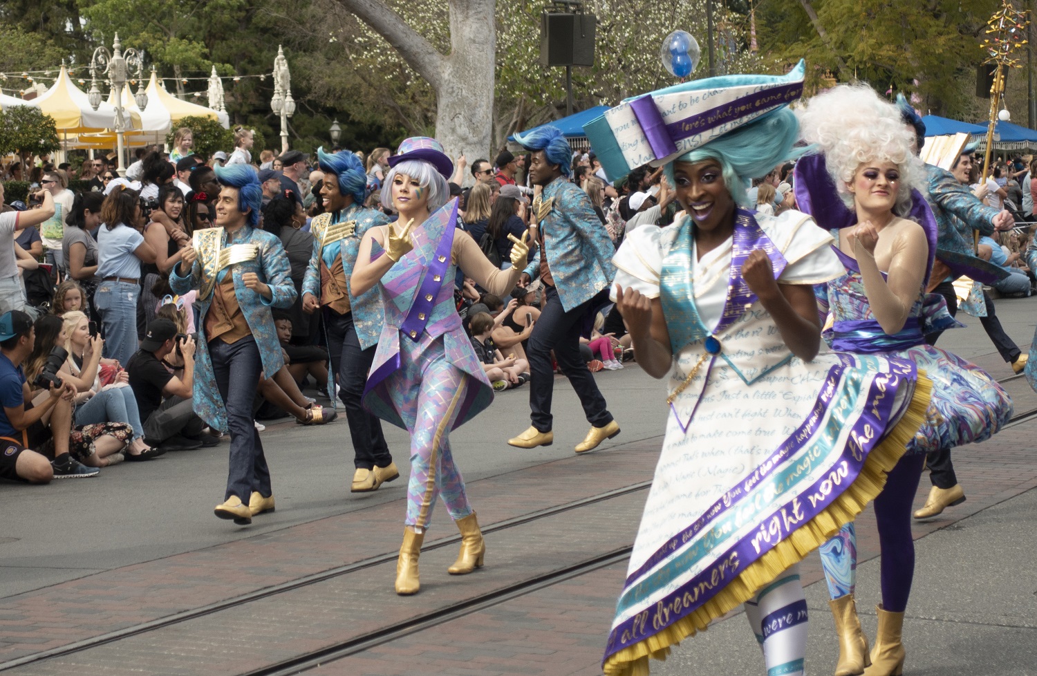 Pictures and Video: Magic Happens Parade Debuts At Disneyland ...