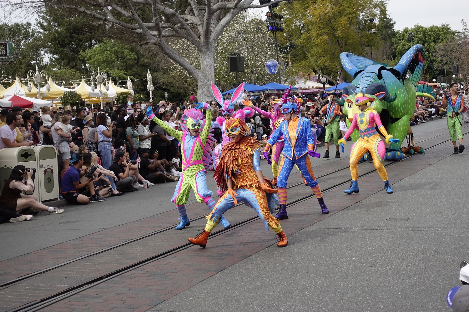 Pictures and Video: Magic Happens Parade Debuts At Disneyland ...