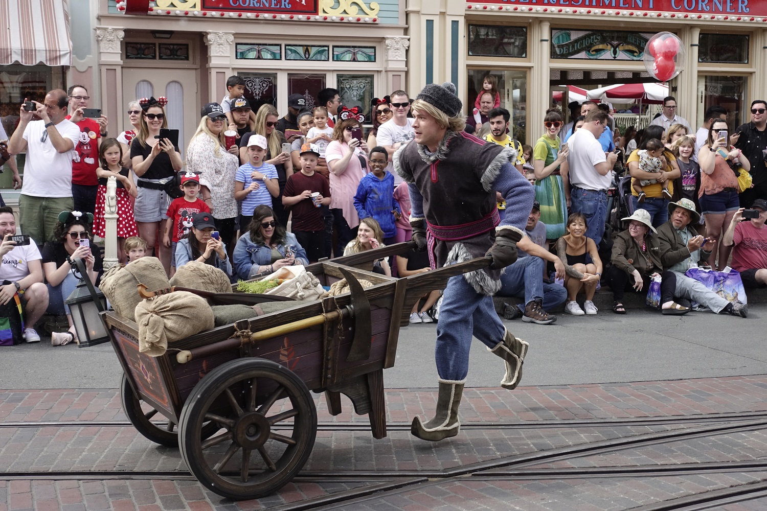 Pictures and Video: Magic Happens Parade Debuts At Disneyland ...