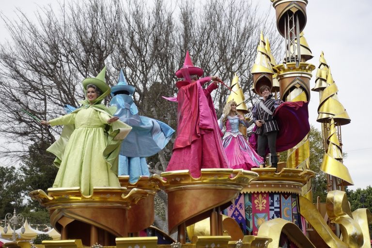 Pictures and Video: Magic Happens Parade Debuts At Disneyland ...