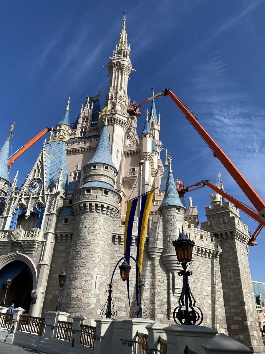 Cranes and Construction Invade Magic Kingdom | TouringPlans.com Blog