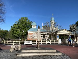 REVIEW – Liberty Tree Tavern Continues Its Magic Kingdom Legacy ...
