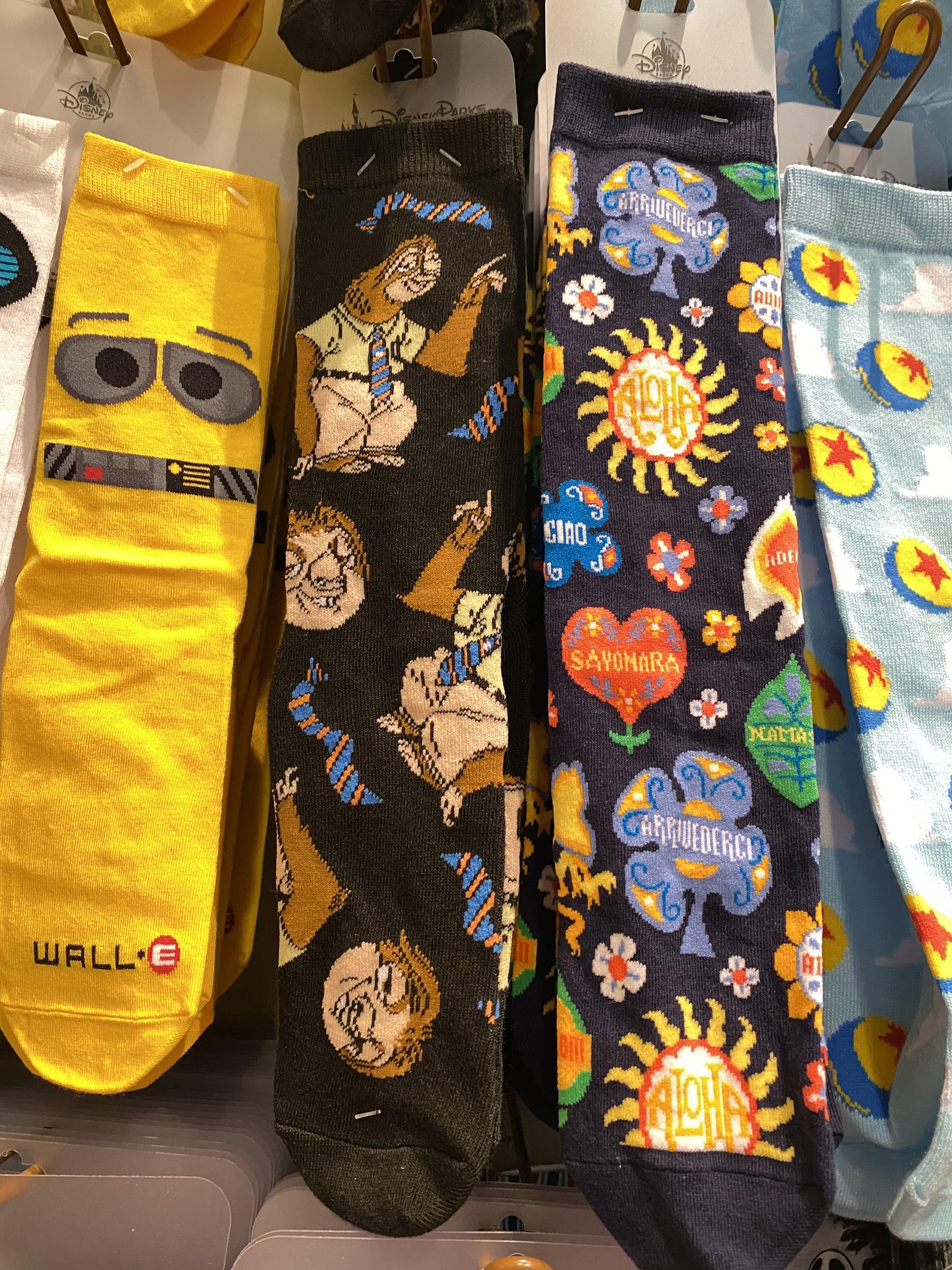 Hold Onto Your Toes, There’s New Haunted Mansion Socks and More ...