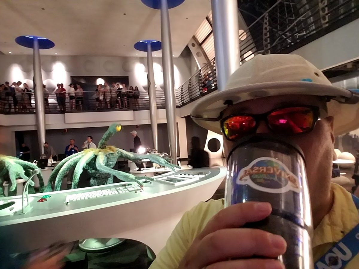 SATURDAY SIX: 6 Reasons We Love Universal’s MEN IN BLACK: ALIEN ATTACK ...