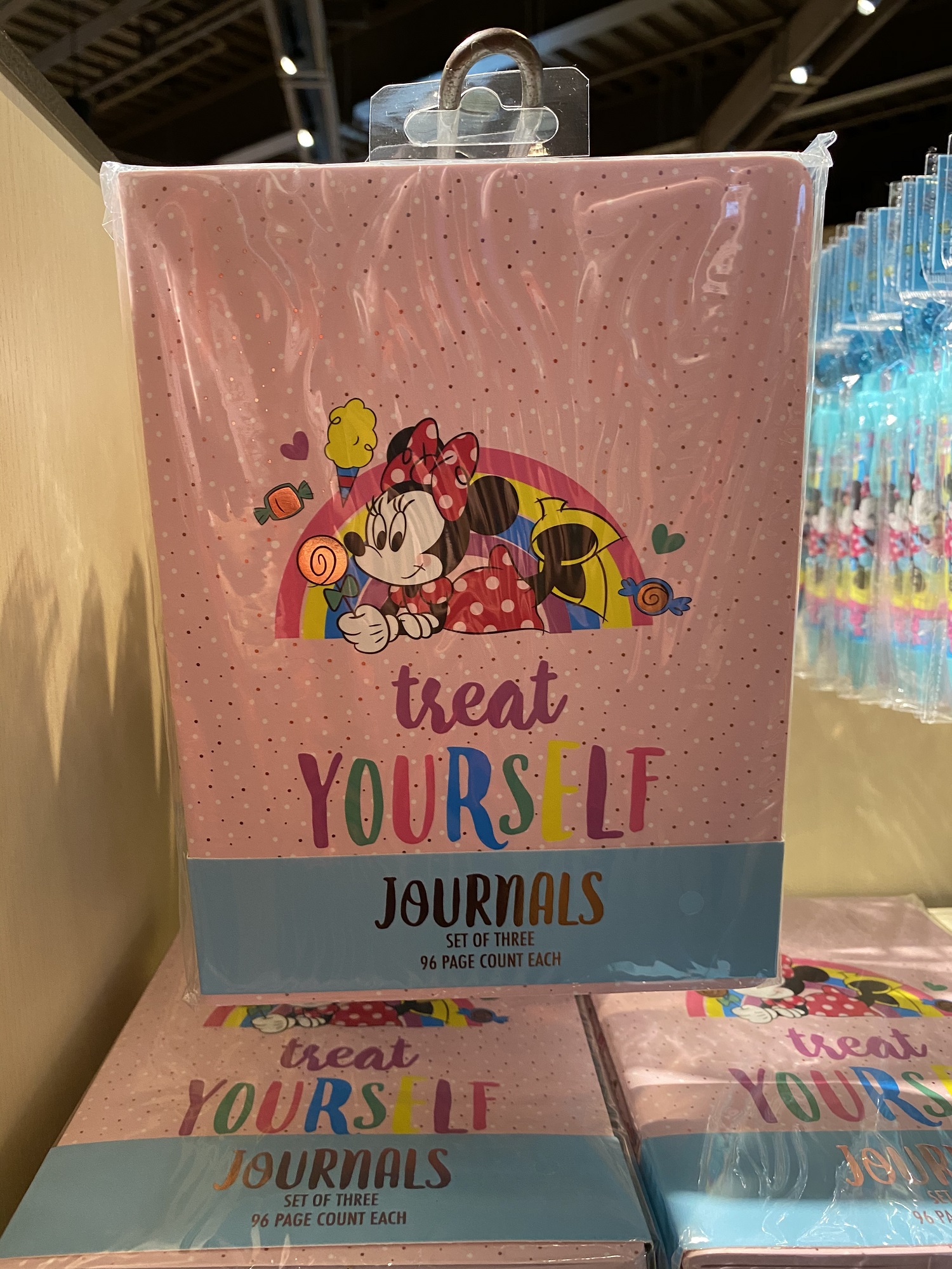 Minnie Mouse Collection at Disney Springs Is Positively Sweet ...