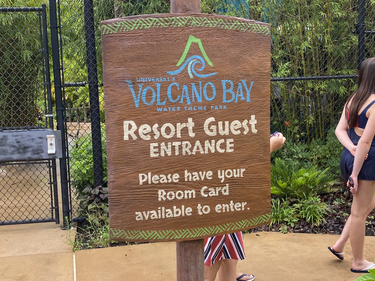 The Saturday Six Spends A Day At Universal S Volcano Bay Touringplans