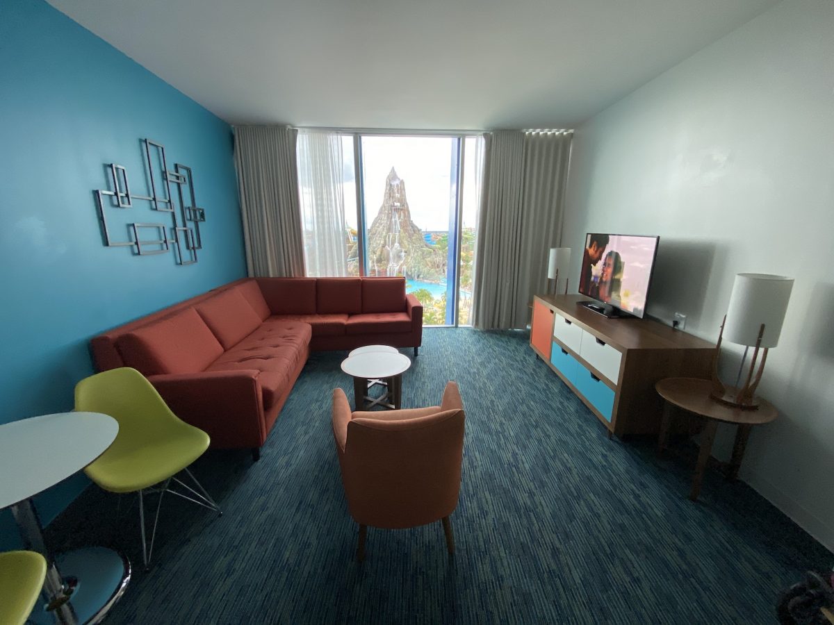 The SATURDAY SIX Spends a Day at Universal’s VOLCANO BAY - Disney by Mark