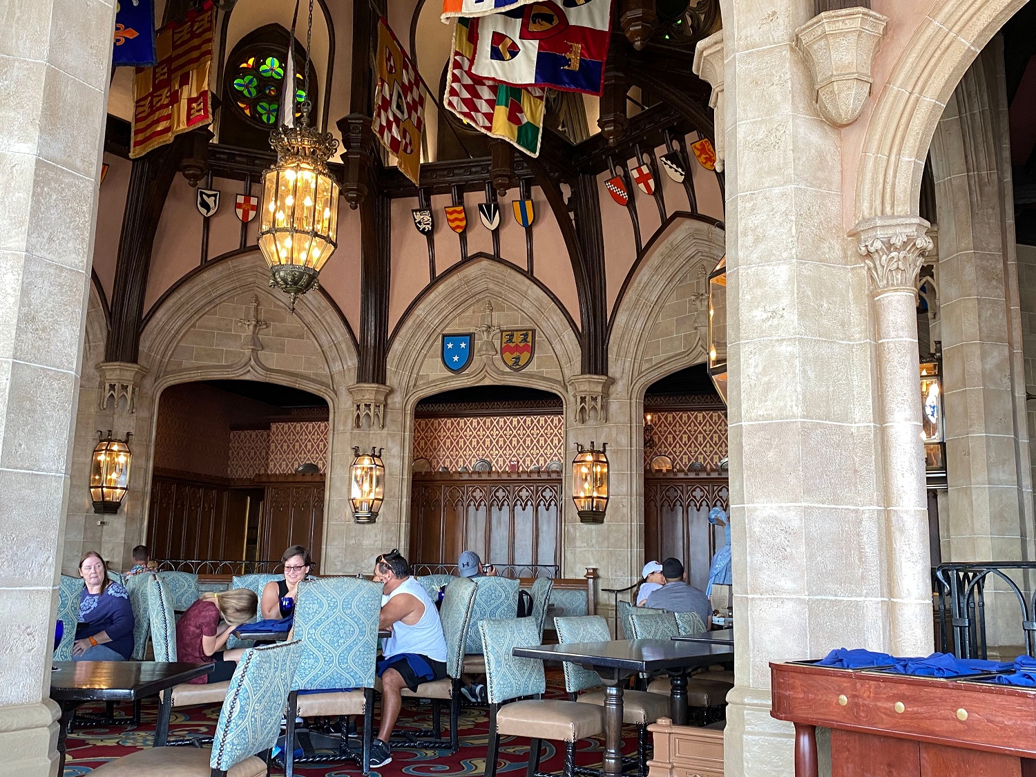 Castle Dining Showdown: Cinderella’s Royal Table vs. Be Our Guest ...