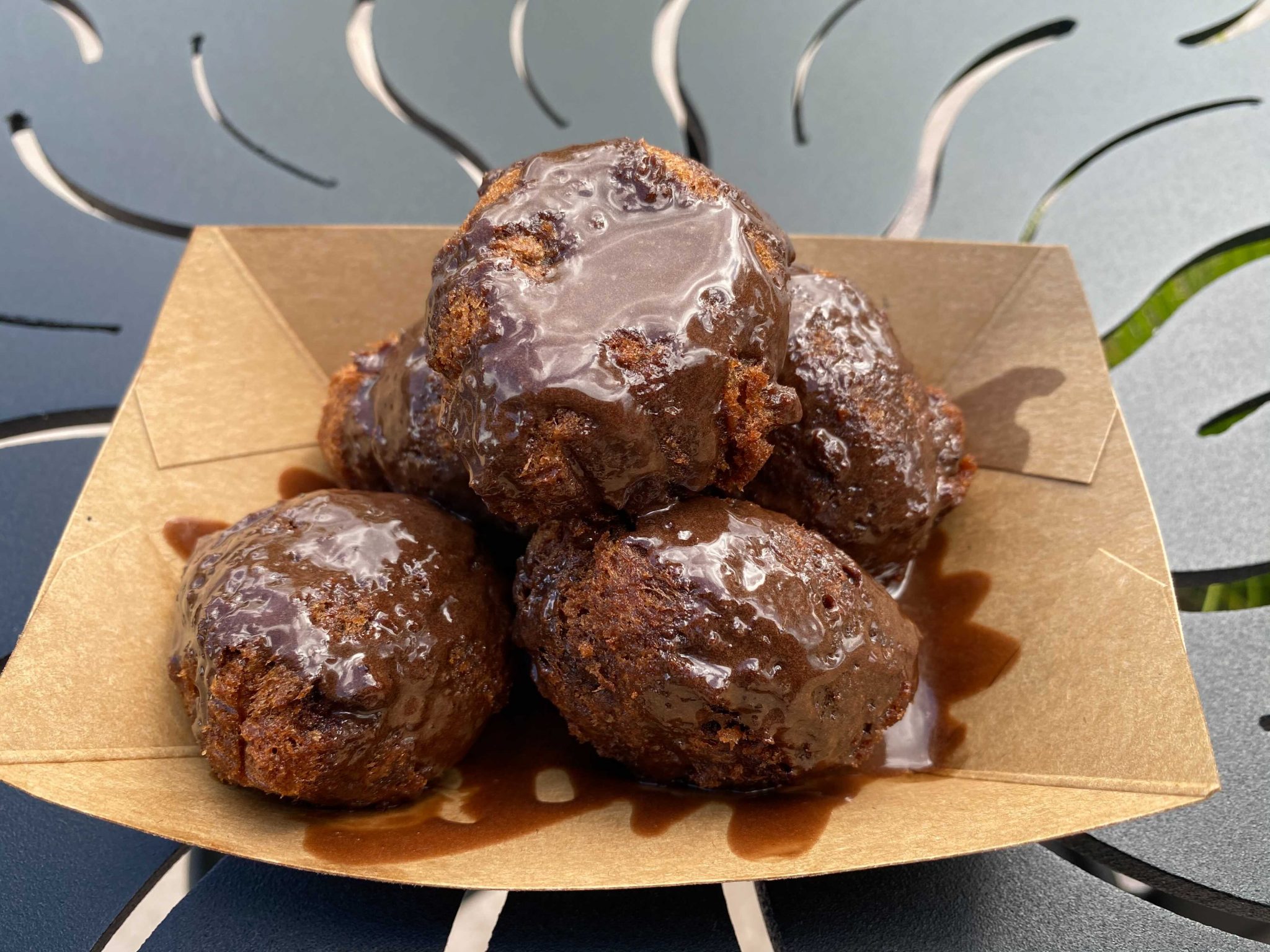 REVIEW: New Donut Shop and Waffles Booths Now Open at EPCOT 2020 Food ...