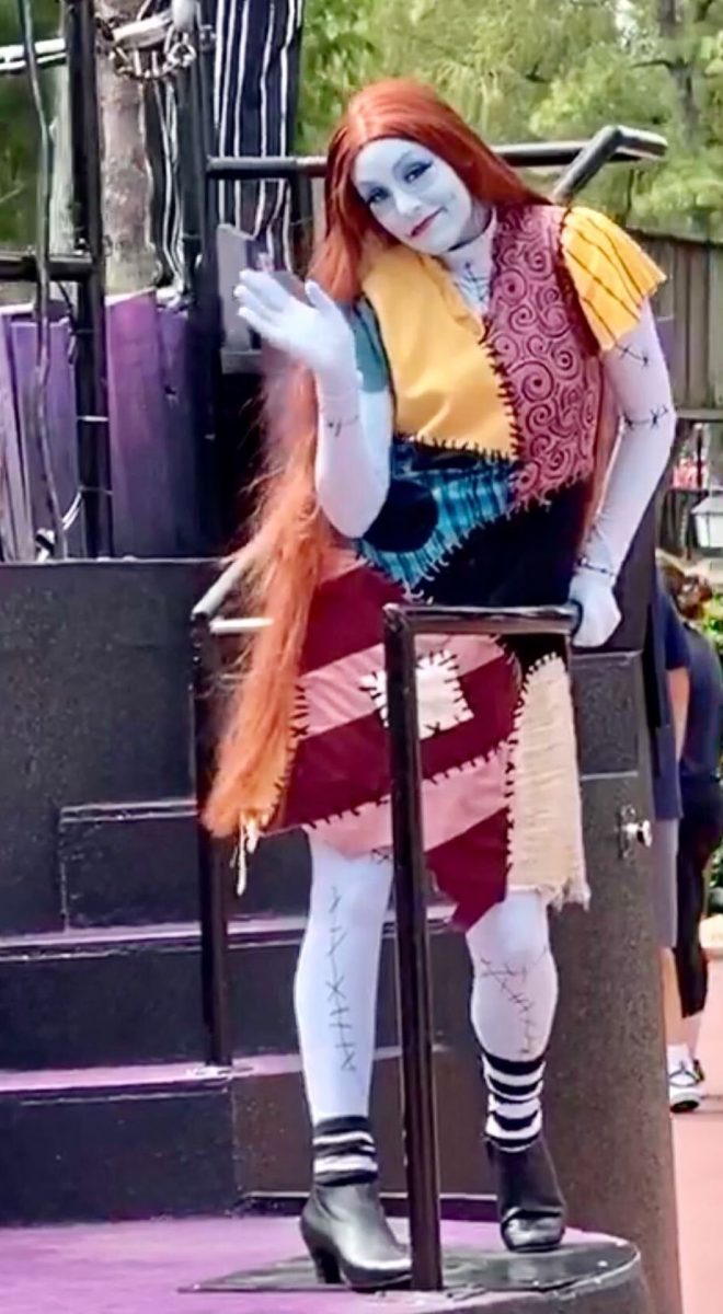 Our Favorite Friends at Magic Kingdom in Their Halloween Finest ...